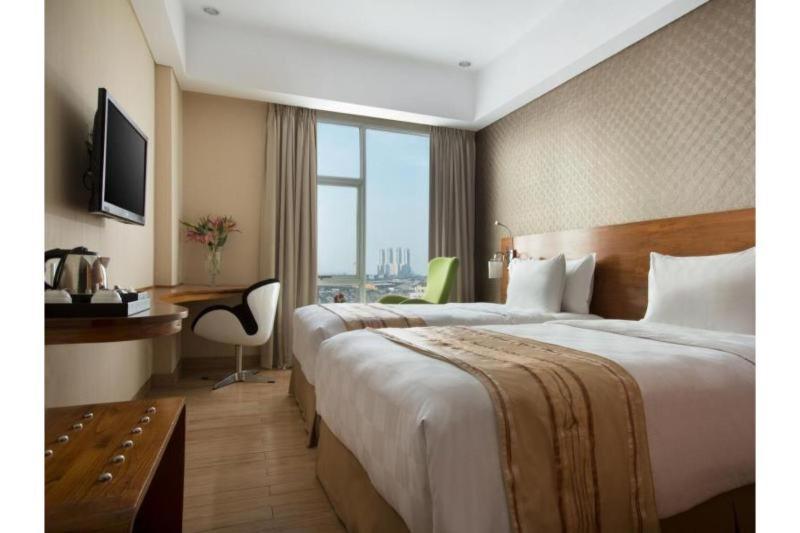 HARISTON HOTEL&SUITES, PLUIT - JAKARTA HOTEL